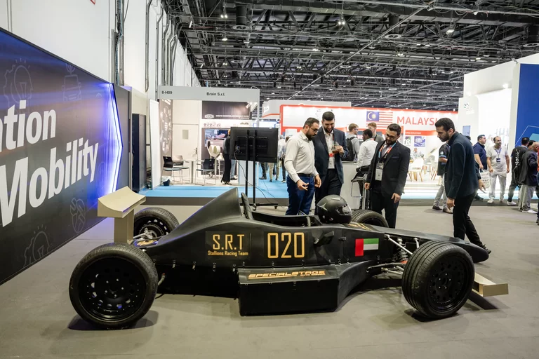Abu Dhabi University students showcase award-winning 160km/h F1 ...